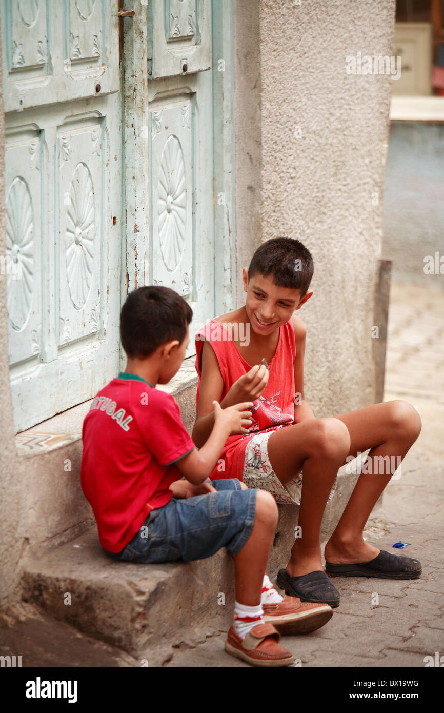 Tunisia boy Banque de photographies et d’images à haute résolution - Alamy
