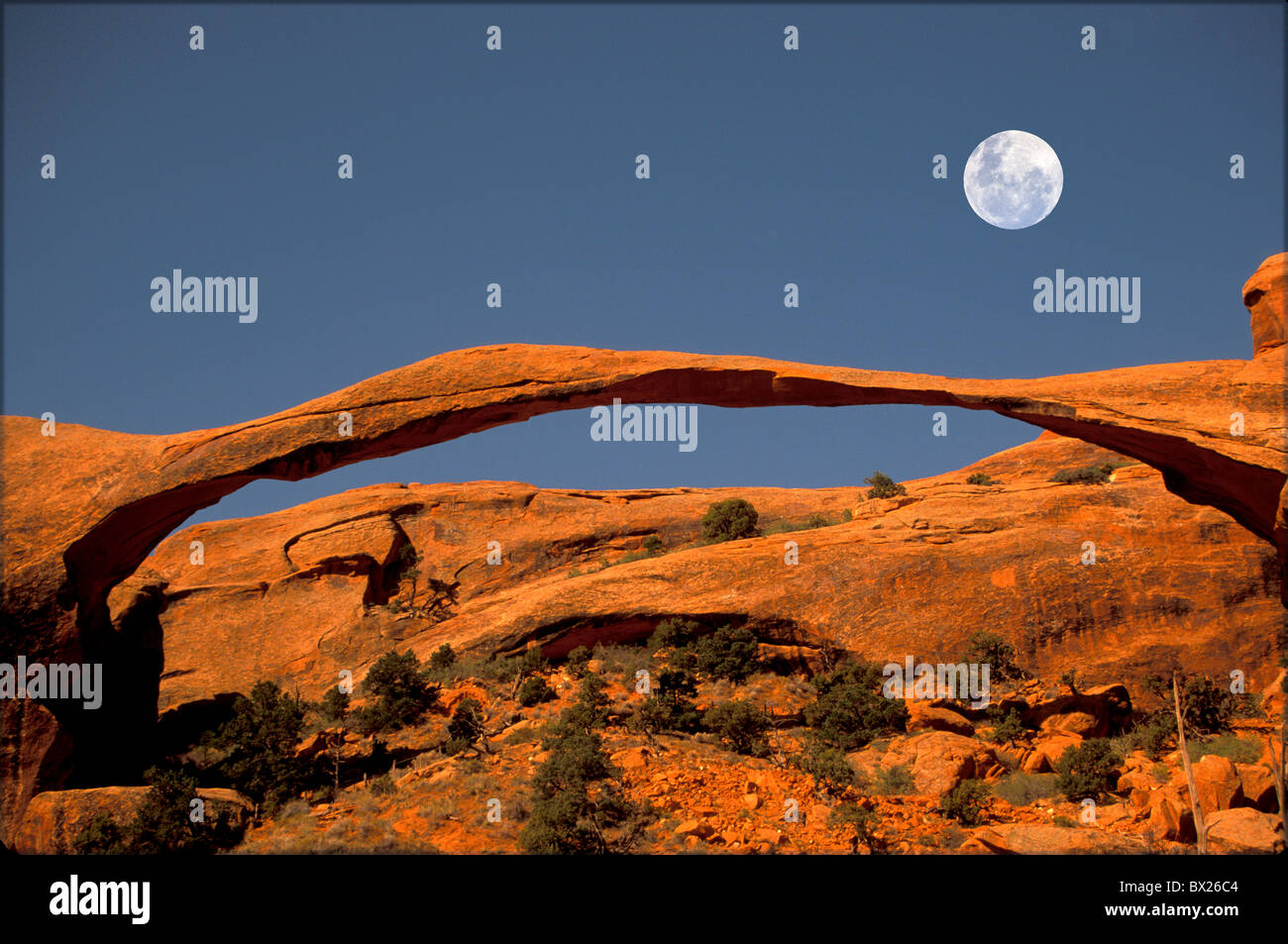 Arches national park cliff arch arch érosion pleine lune lune trou ...