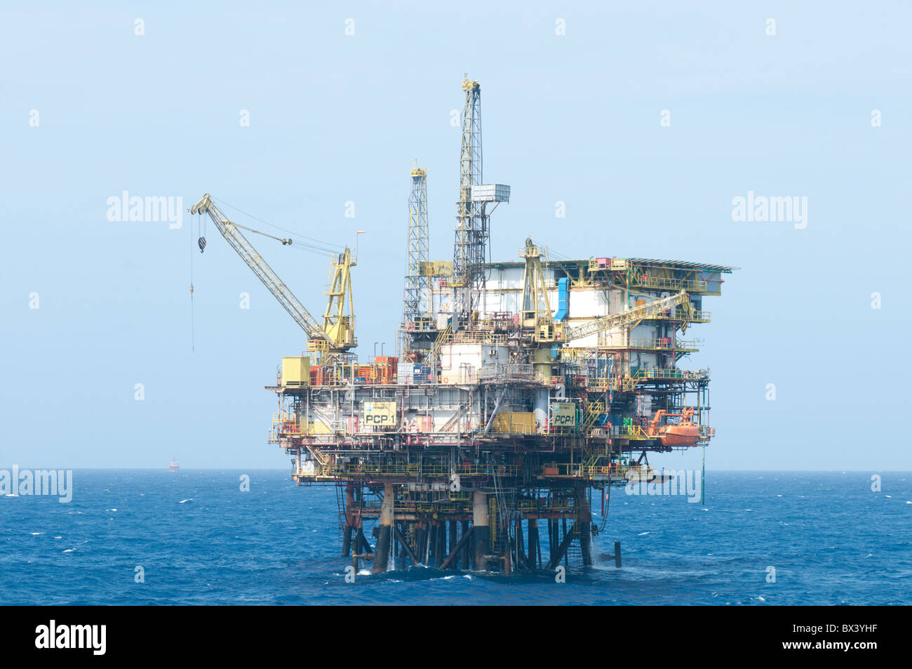 Plateforme Pétrolière Banque De Photographies Et Dimages à Haute
