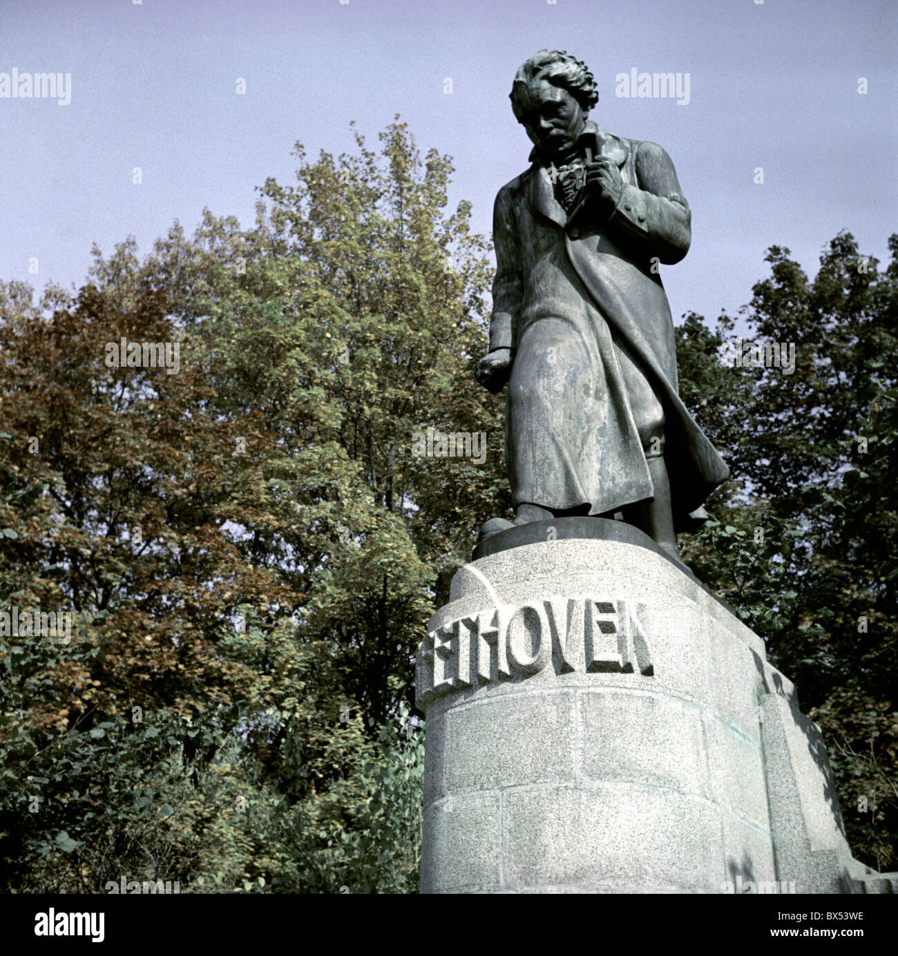 Statue de beethoven Banque de photographies et d’images à haute ...