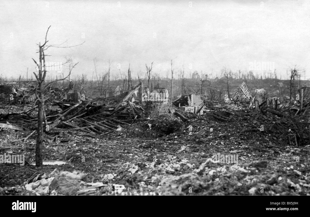 Paysage De Guerre Banque d'image et photos - Alamy