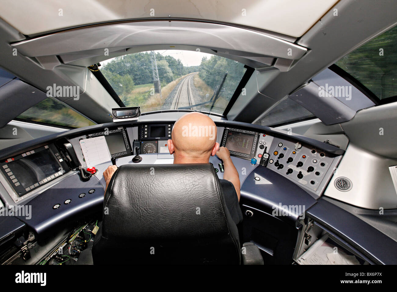 High speed train agv tgv alstom Banque de photographies et d’images à ...