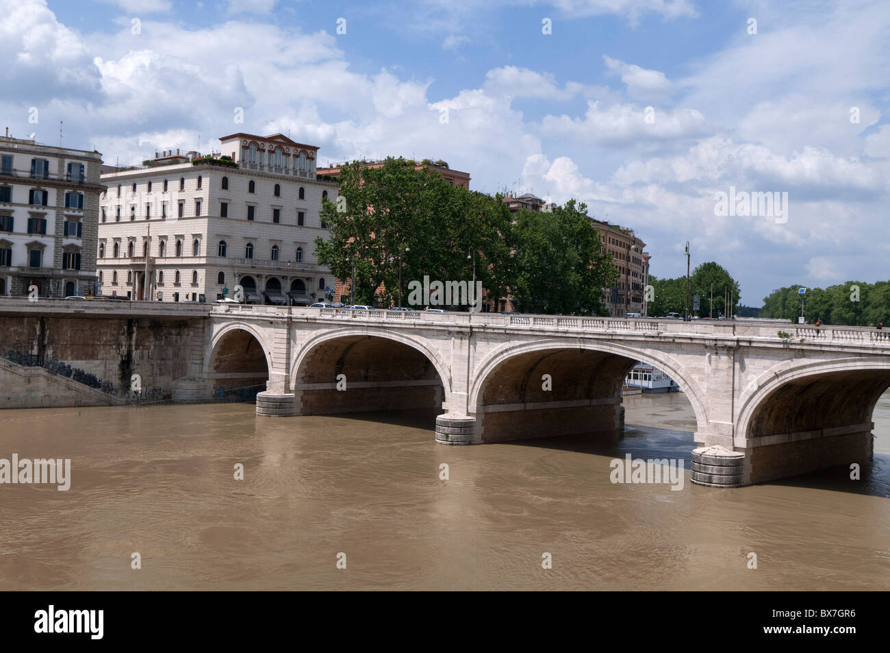 Umberto i bridge Banque de photographies et d’images à haute résolution ...