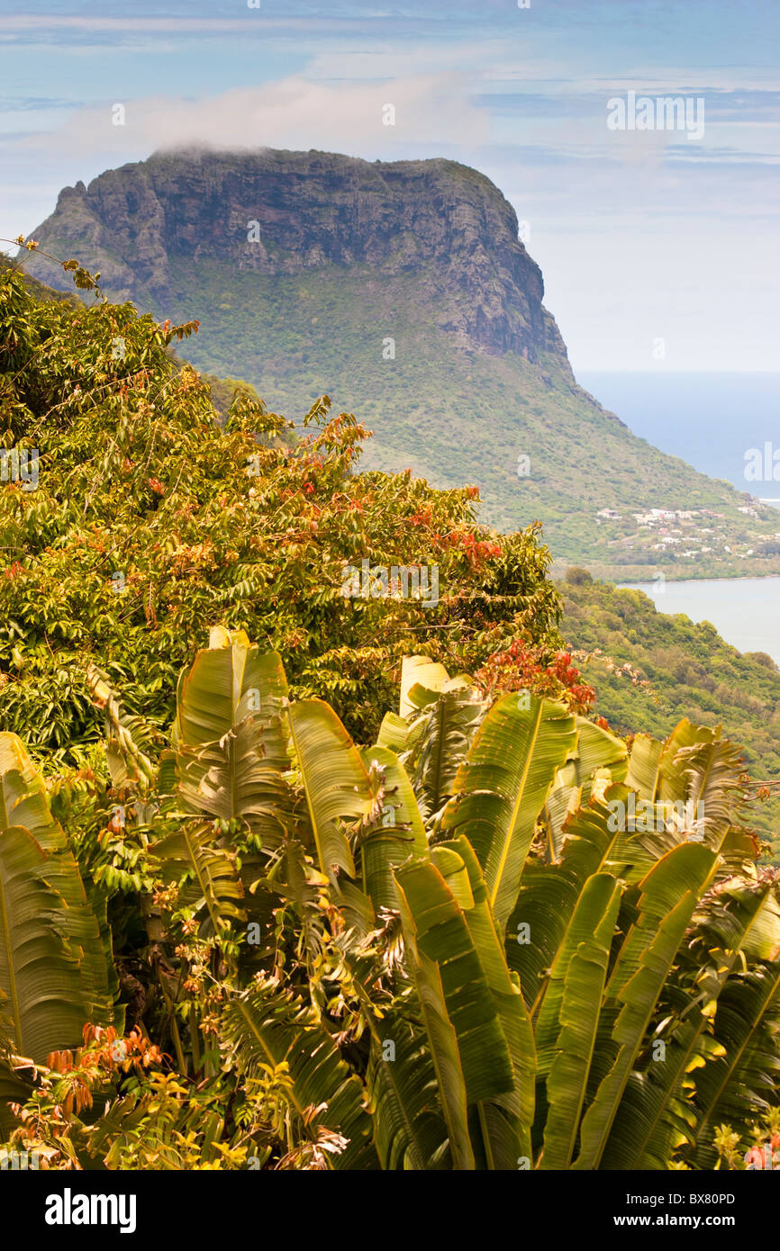 Le morne et montagne le morne brabant Banque de photographies et d ...