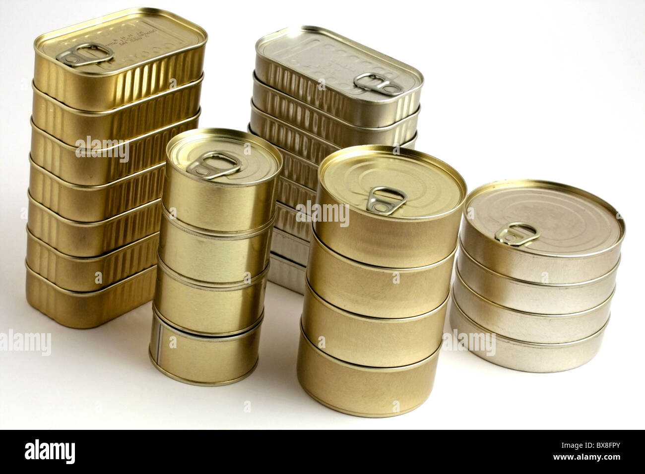Canned food tins Banque de photographies et d’images à haute résolution ...