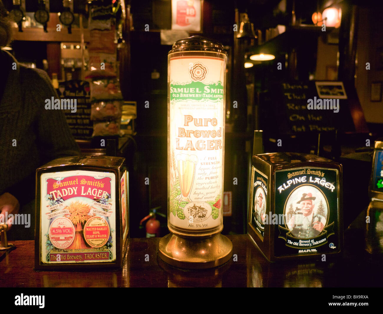 Samuel smiths pub Banque de photographies et d’images à haute ...
