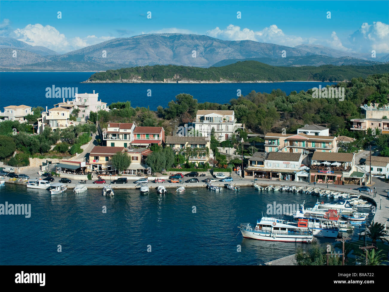 Port de Kassiopi, Corfou, Grèce Photo Stock - Alamy