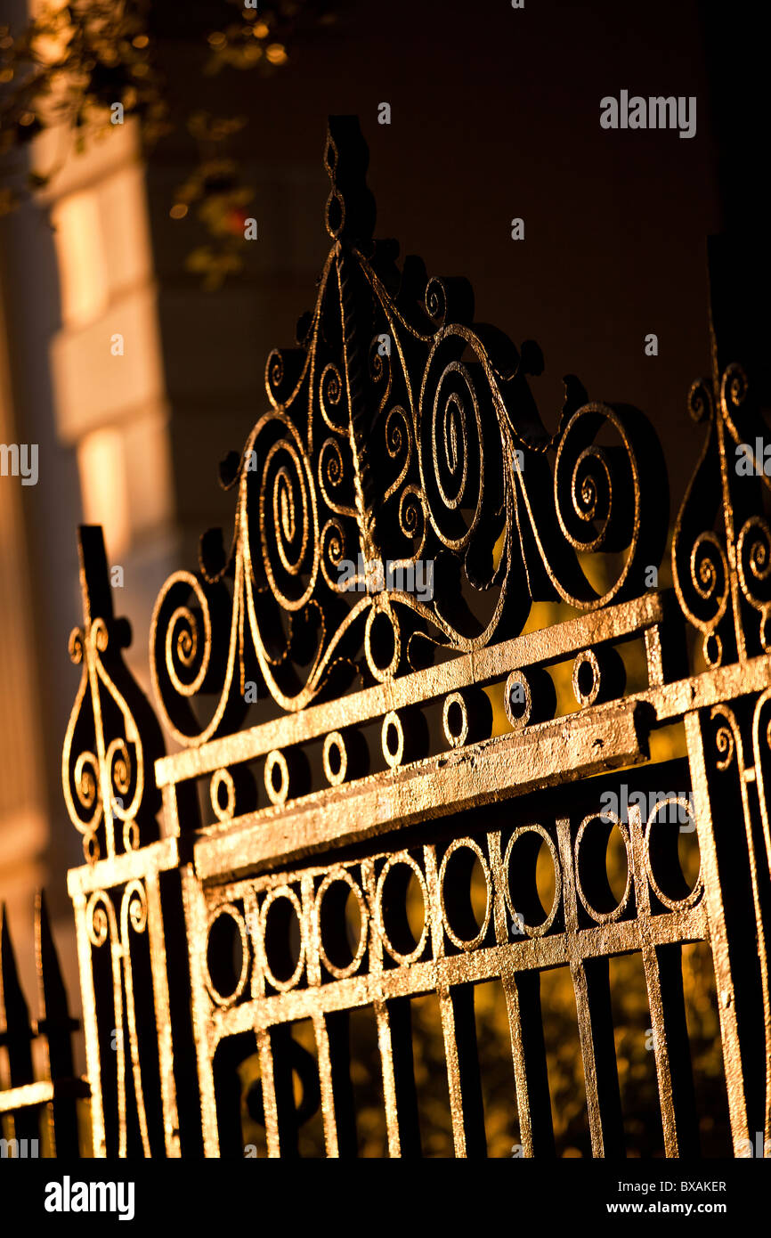Portail en fer forgé Banque de photographies et d’images à haute ...