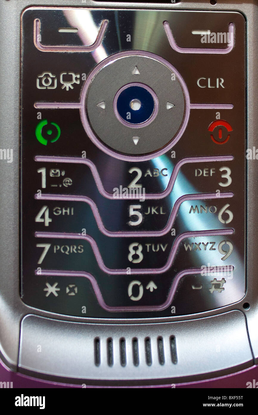 Motorola clamshell flip cell phone Banque de photographies et d’images ...