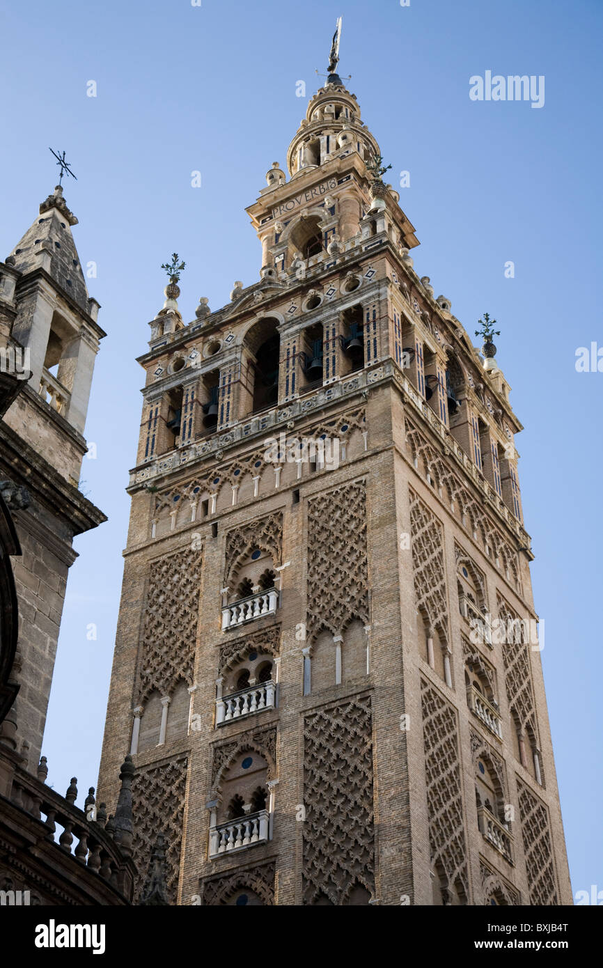 La Giralda (ancien minaret mosquée transformée en Cathédrale clocher ...