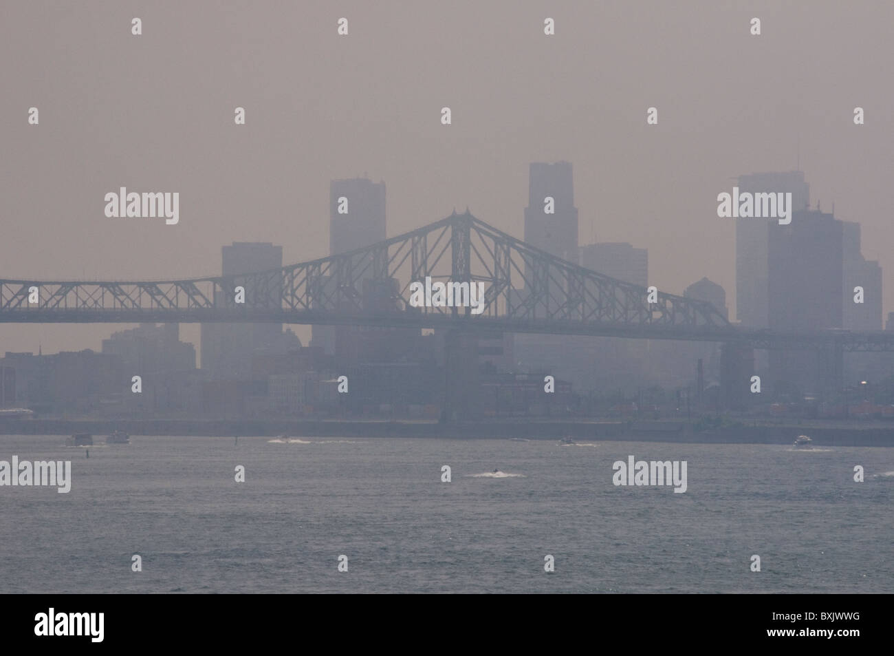 Montreal air pollution Banque de photographies et d’images à haute ...