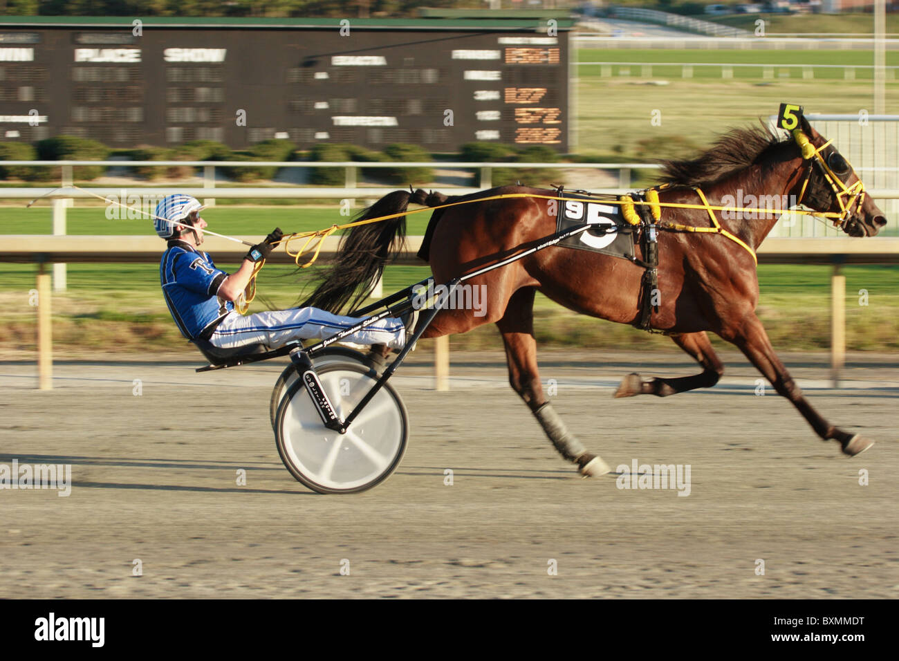 Harness Racing à Colonial Downs dans le nouveau comté de Kent, Virginia ...