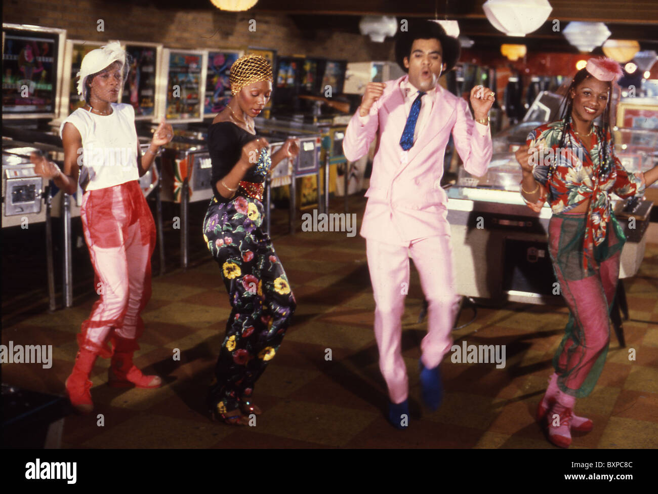 BONEY M groupe pop antillais avec Bobby Farrell sur 1977 Photo Stock ...