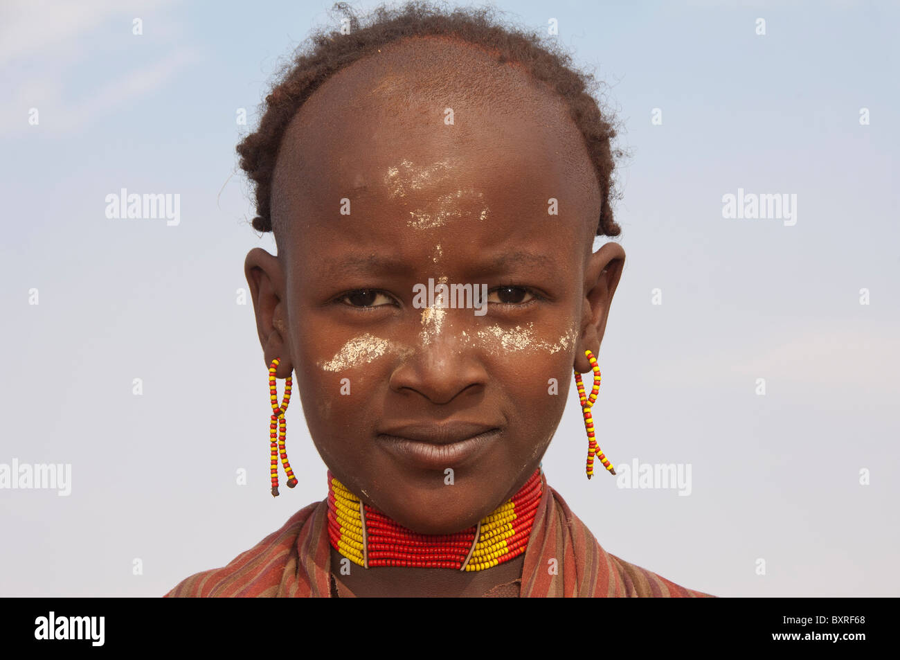 Tribal hamar girl Banque de photographies et d’images à haute ...