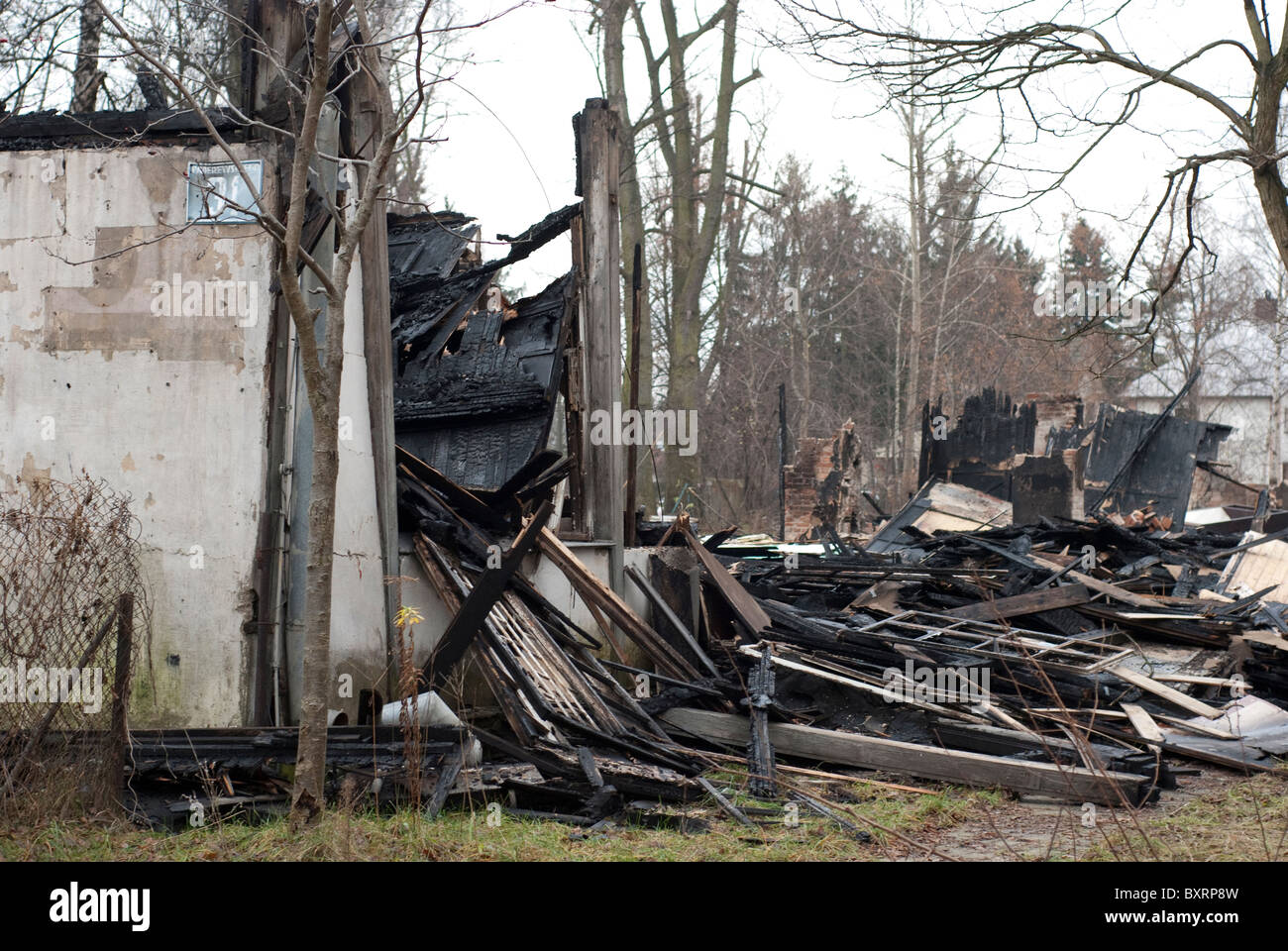 Maison Brûlée Banque d'image et photos - Alamy
