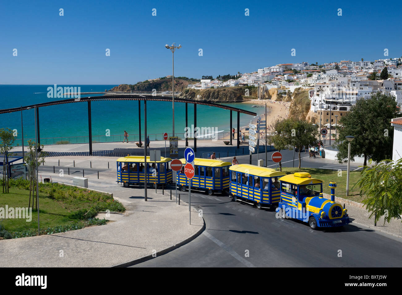 Train touristique d'albufeira Banque de photographies et d’images à ...