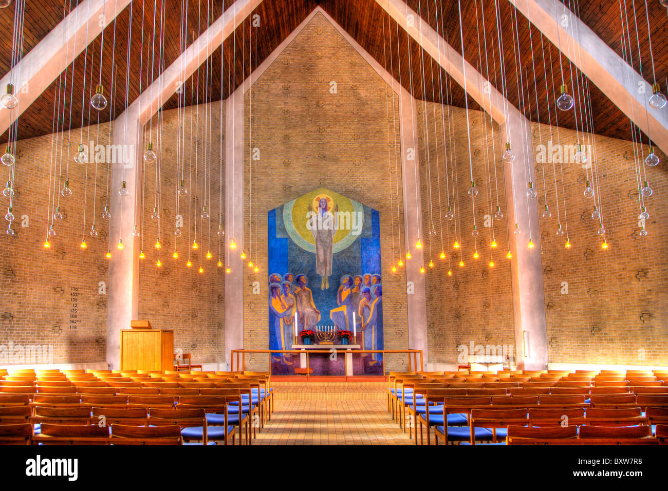 Modern church altar Banque de photographies et d’images à haute ...