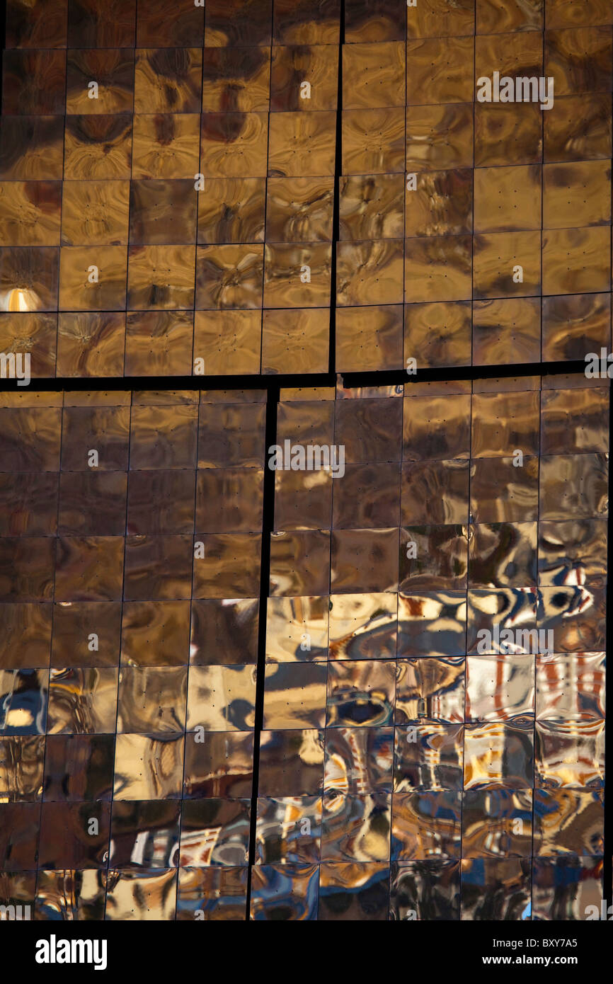 Les quatre solaire d'Odeillo four solaire géant, au laboratoire PROMES ...