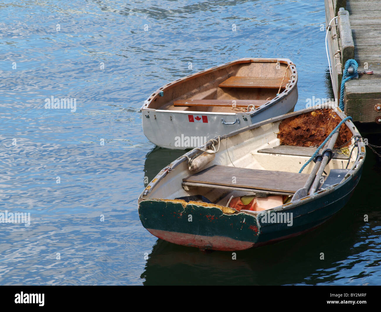 Deux chaloupes Banque de photographies et d’images à haute résolution ...