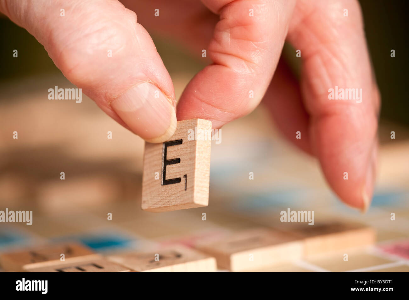 Lettre de scrabble Banque de photographies et d’images à haute ...