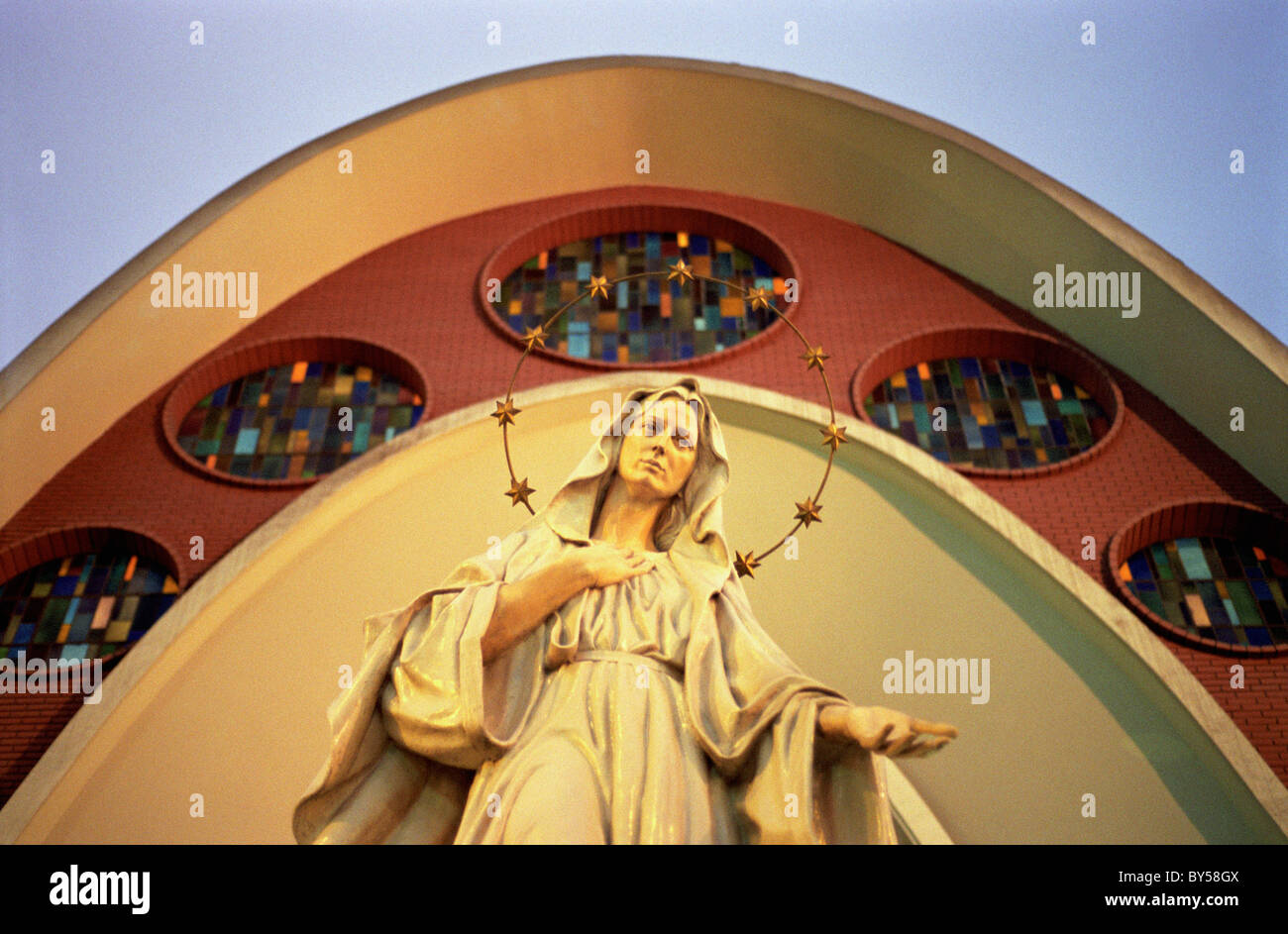La statue de la vierge marie Banque de photographies et d’images à ...