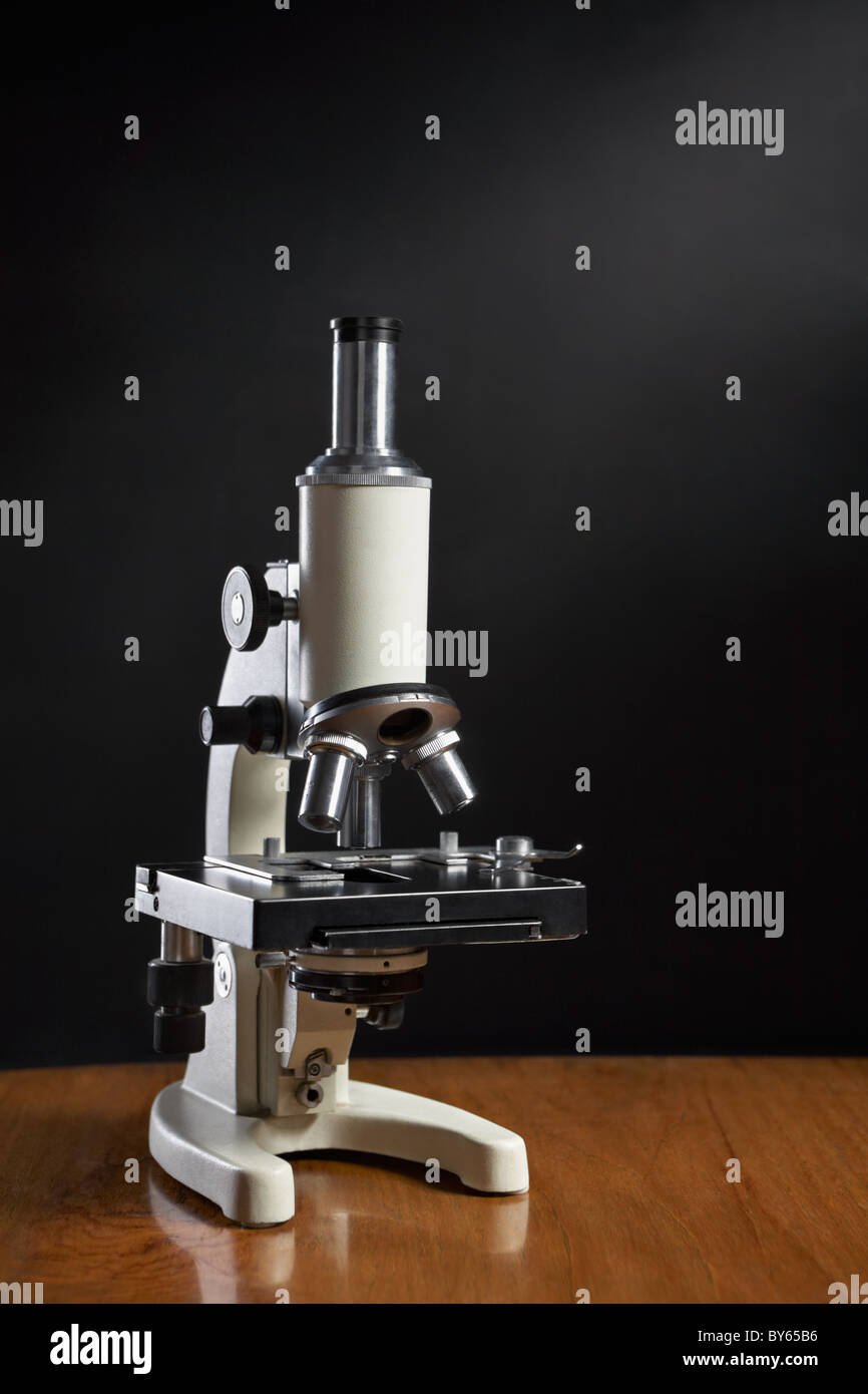 Crayon de bois microscope Banque de photographies et d’images à haute ...