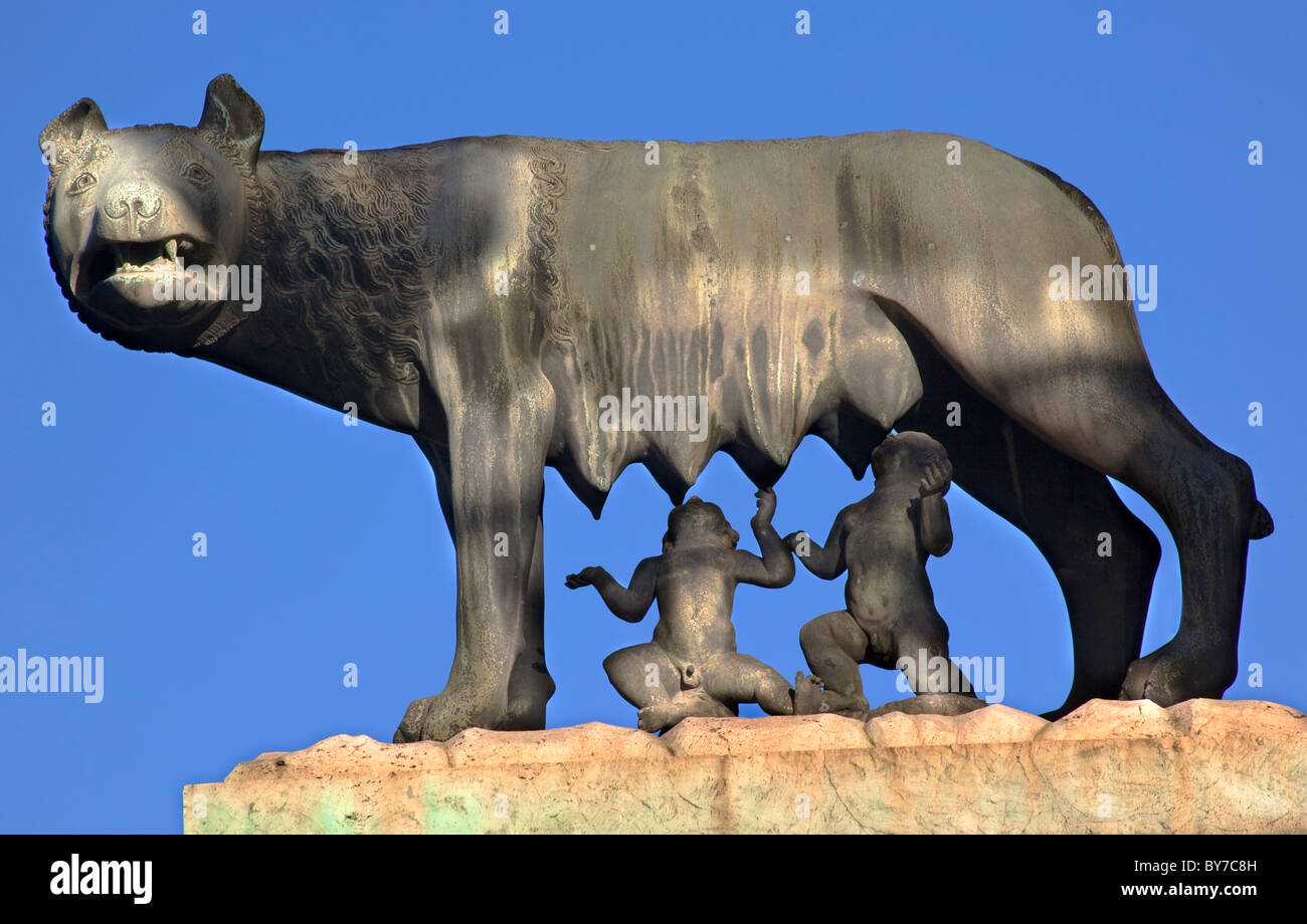 Statue de romulus remus Banque de photographies et d’images à haute ...