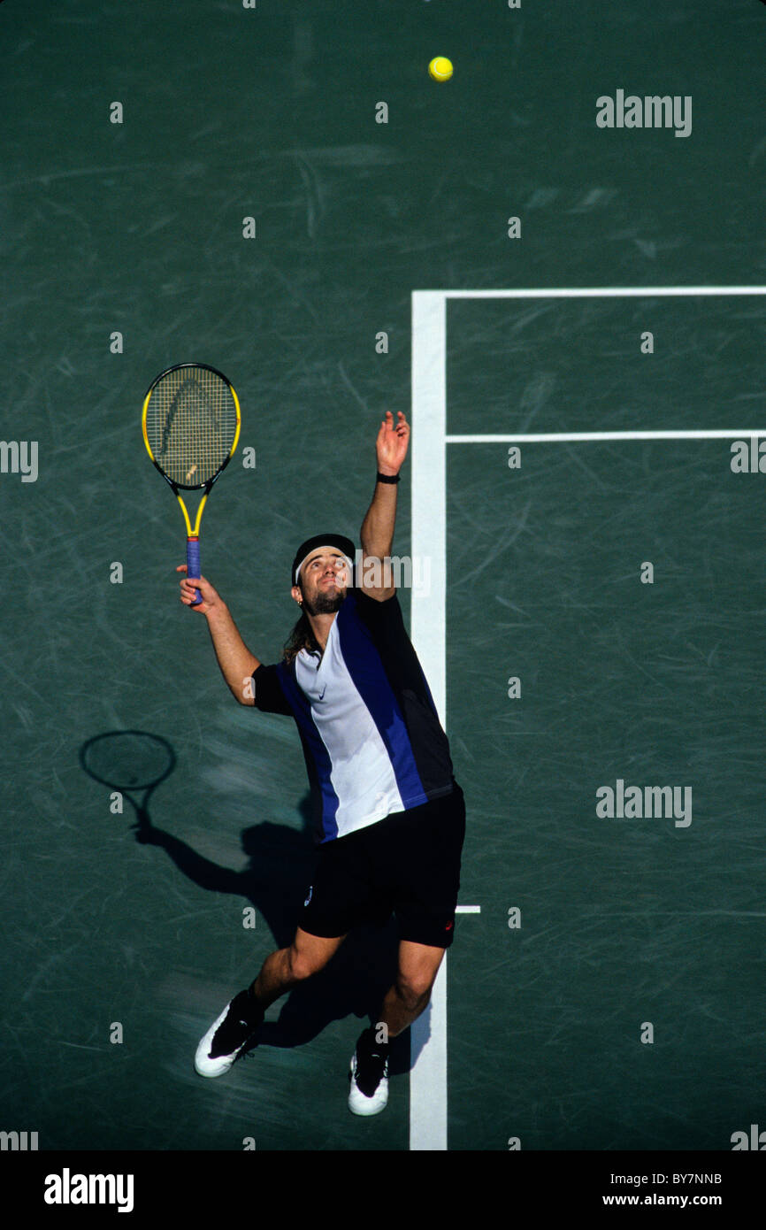 Andre agassi serving Banque de photographies et d’images à haute ...