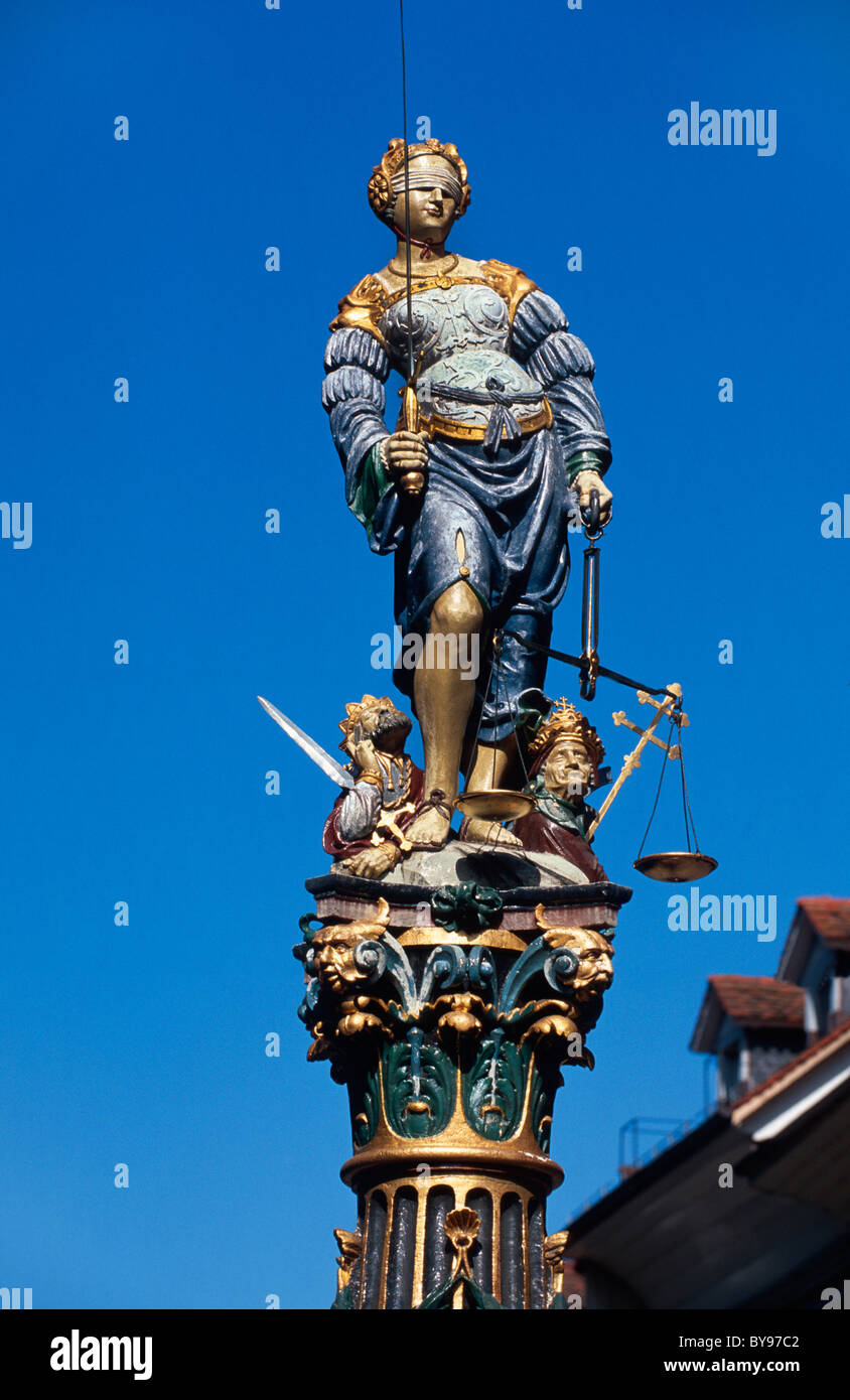 Justice fountain gerechtigkeitsbrunnen bern Banque de photographies et d’images à haute ...