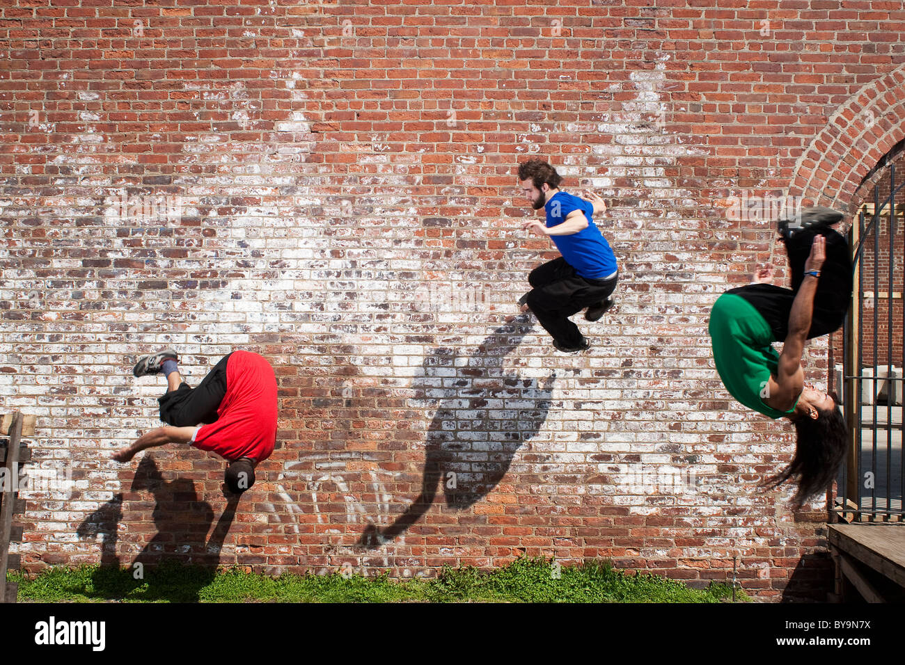 Saut en parkour Banque de photographies et d’images à haute résolution ...