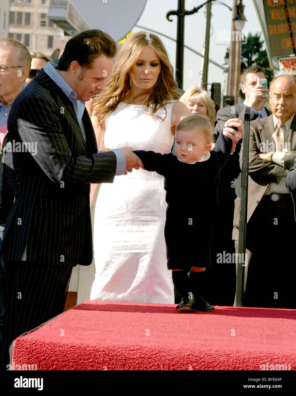 Mark Burnett, Melania Trump et son fils William Barron Trump Donald ...