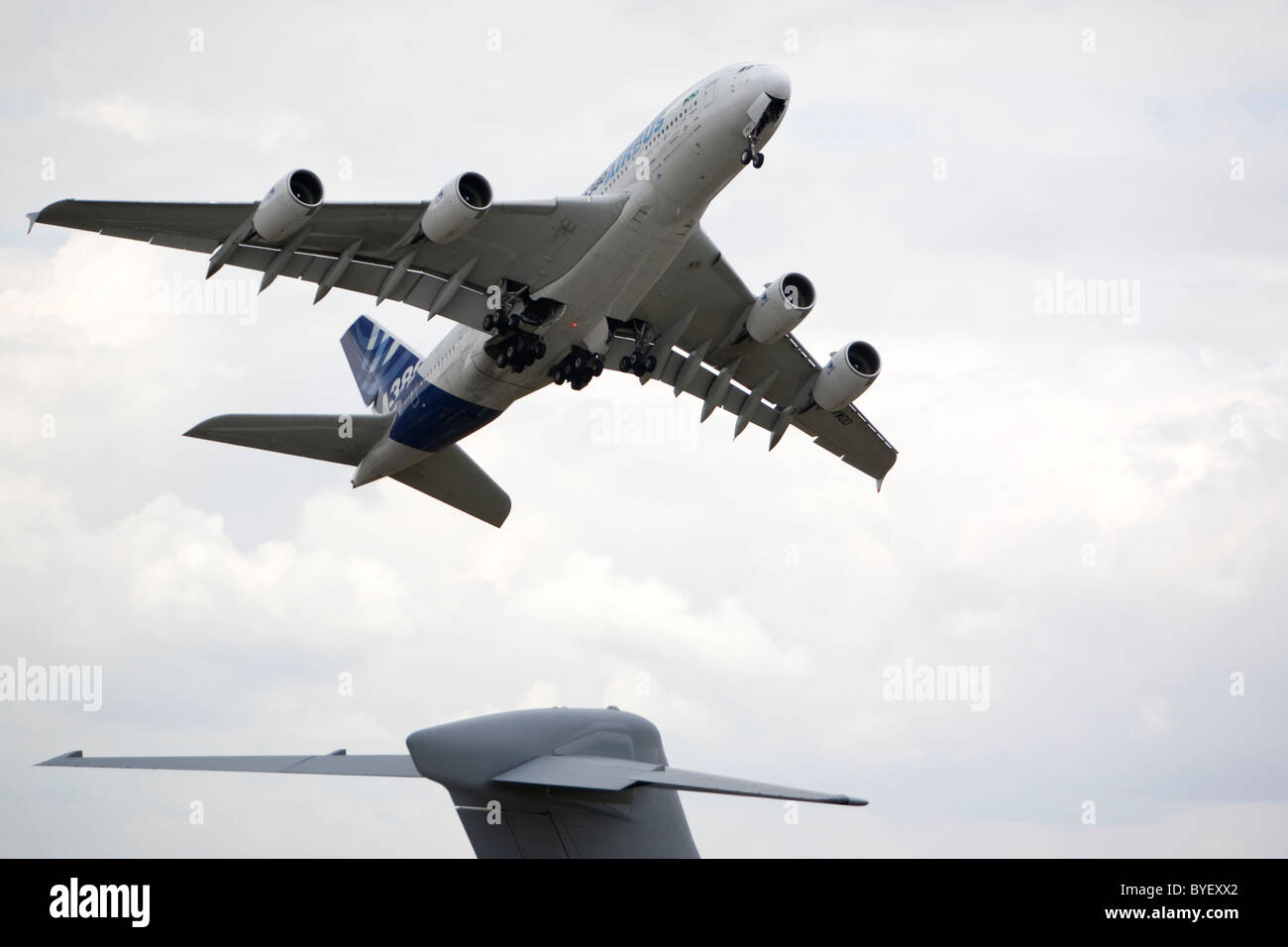 Airbus A380, plus gros avion commercial deux double deck Farnborough en ...