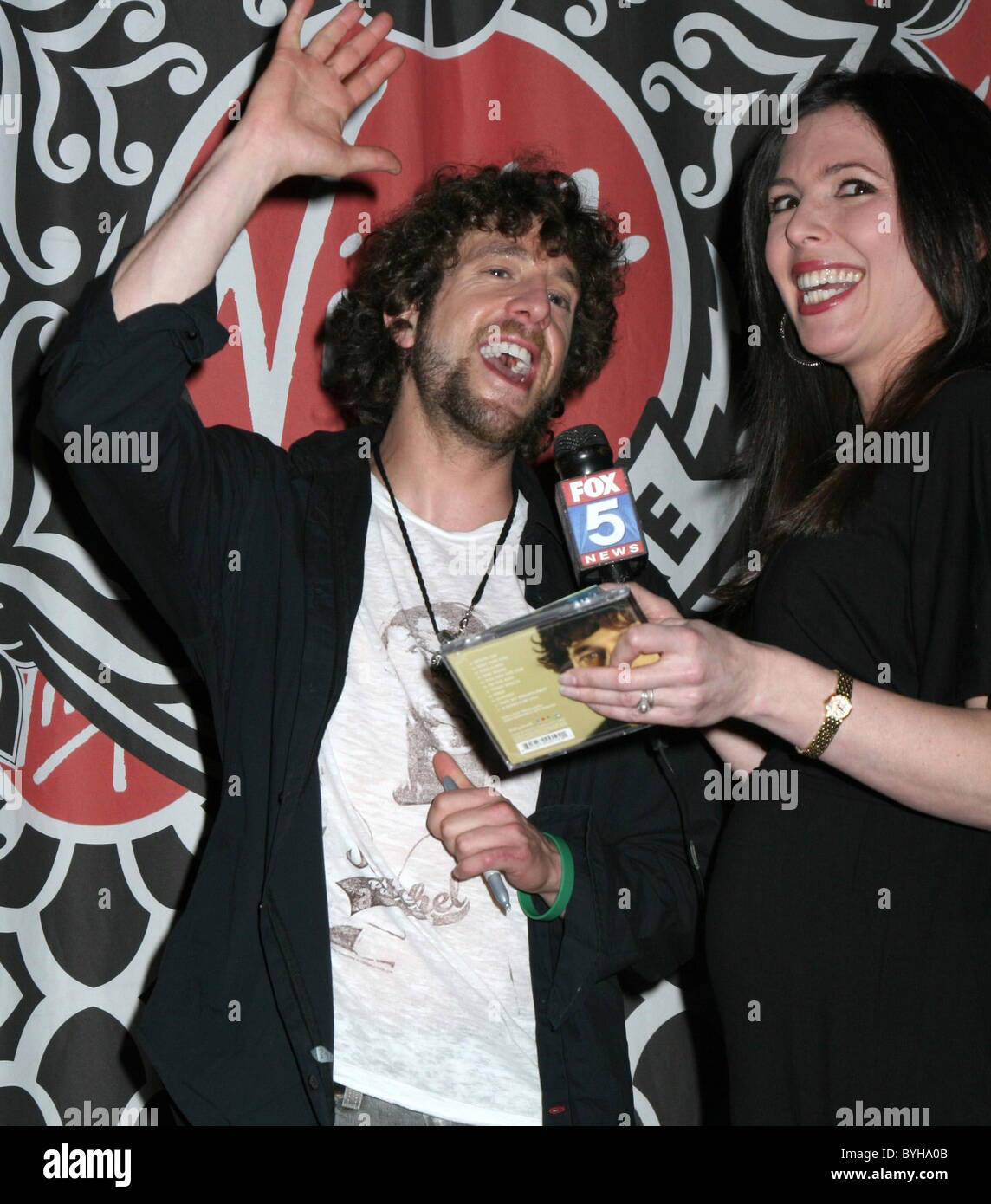 Elliott yamin Banque de photographies et d’images à haute résolution ...