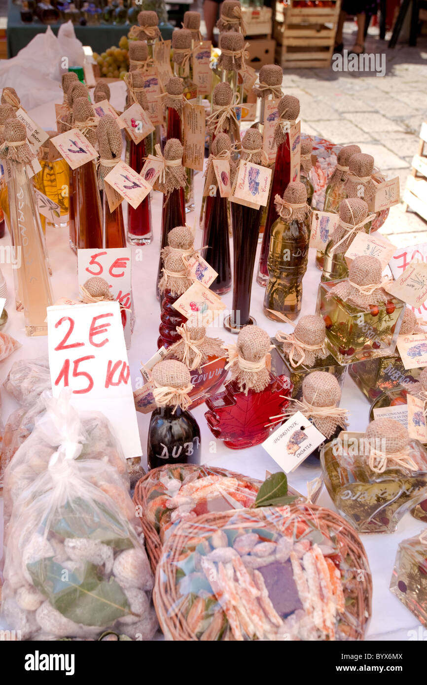 étals de marchandises Banque de photographies et d’images à haute ...