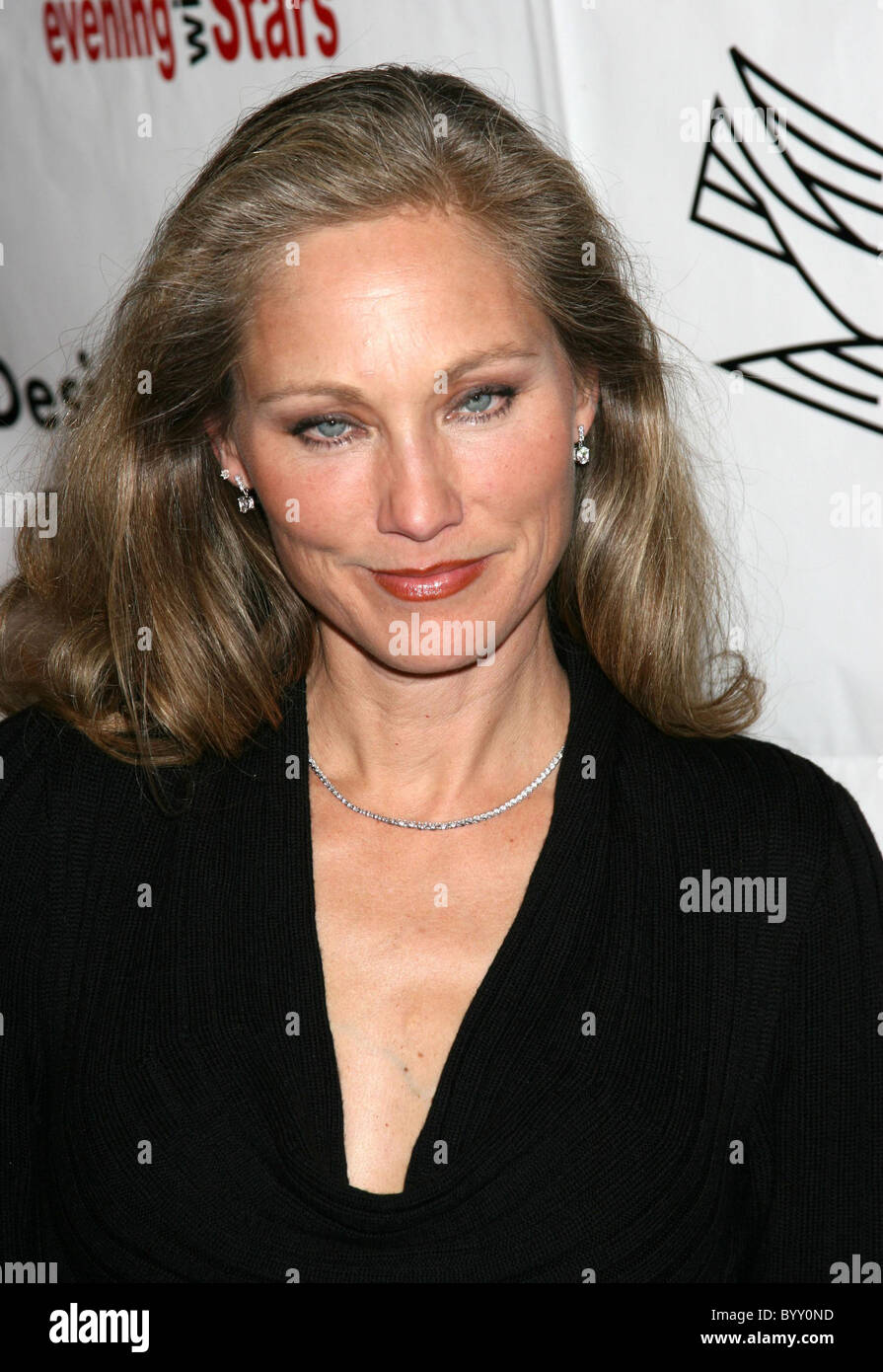 Shari Shattuck 4e soirée annuelle avec les Stars qui s'est tenue à la ...