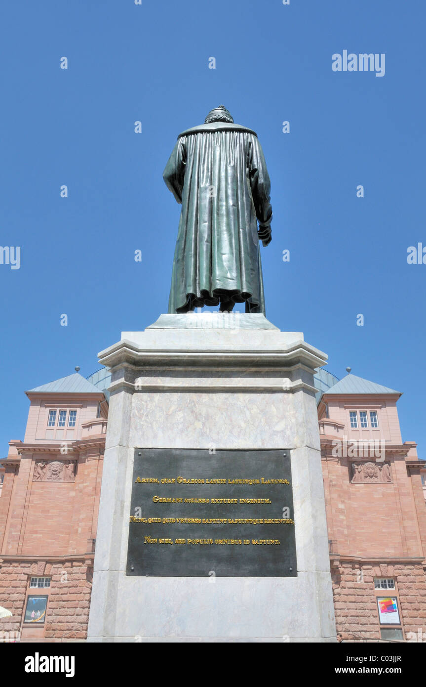 Sculpture of johannes gutenberg Banque de photographies et d’images à ...