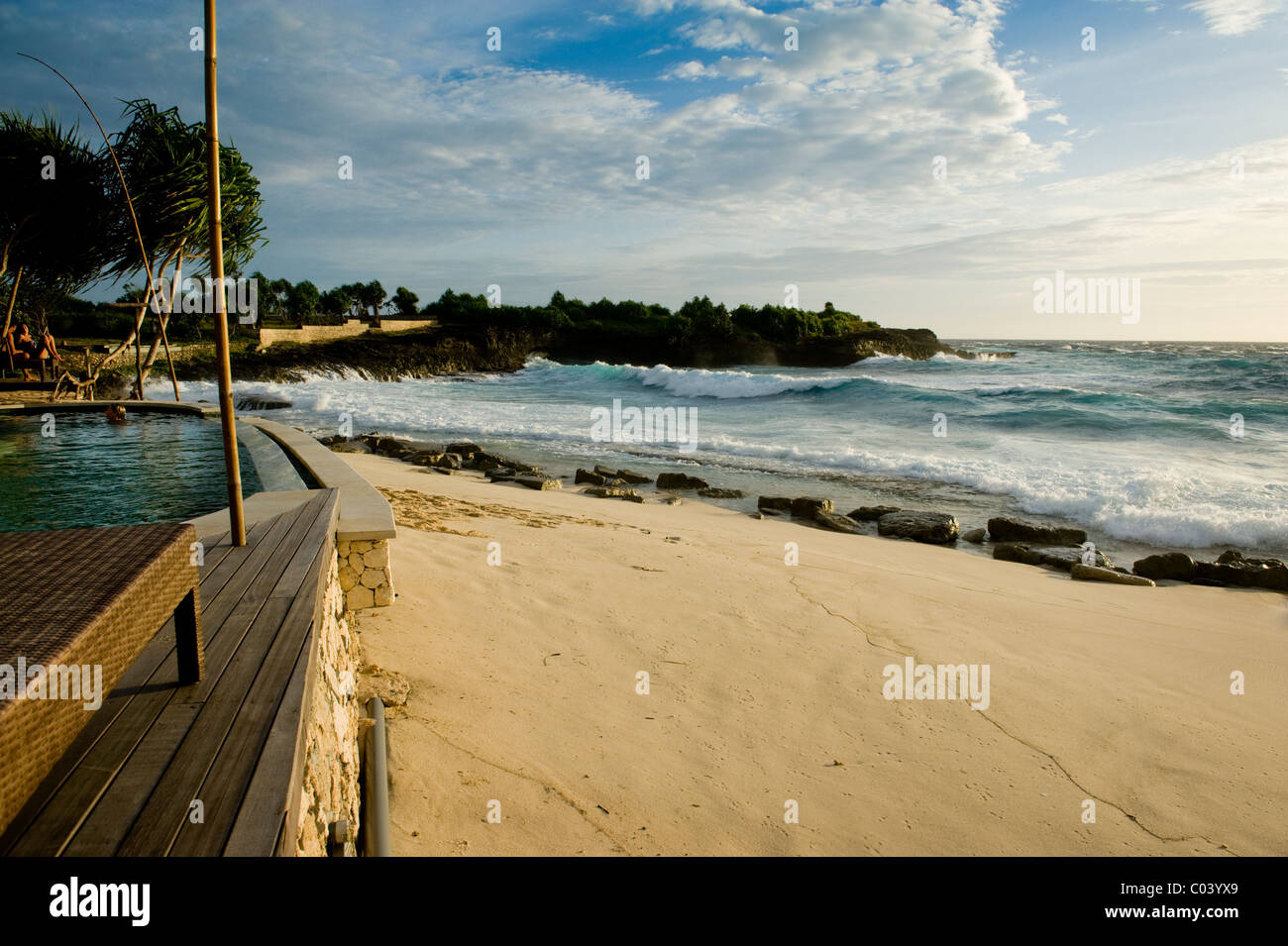 Sandy bay sur Nusa Lembongan, à Bali, l'Indonésie est l'une des plus ...