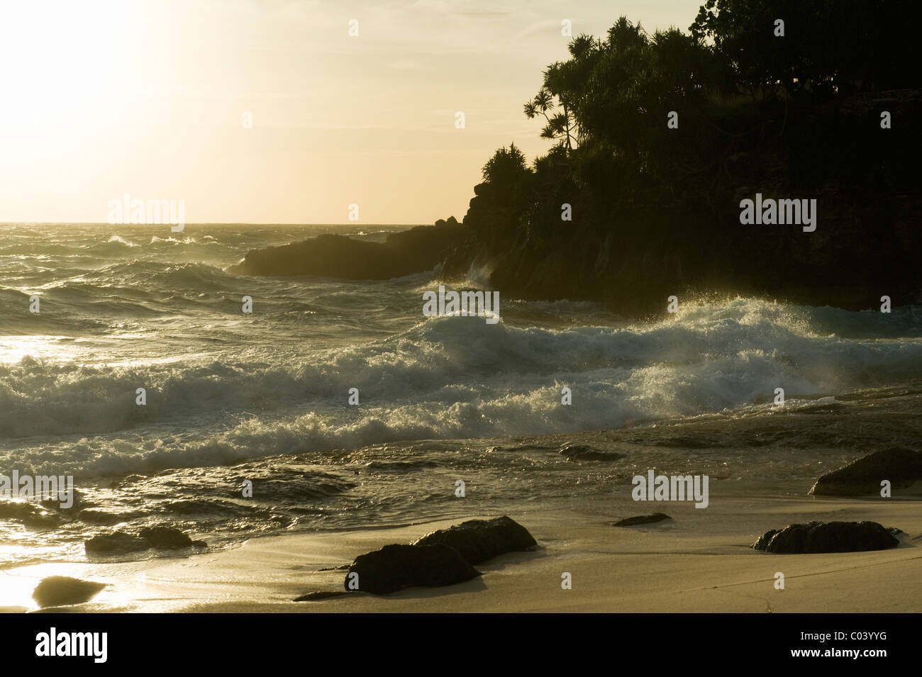 Sandy bay sur Nusa Lembongan, à Bali, l'Indonésie est l'une des plus ...