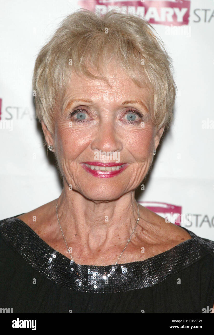 Jane Powell party d'ouverture pour les stades primaire première de ...