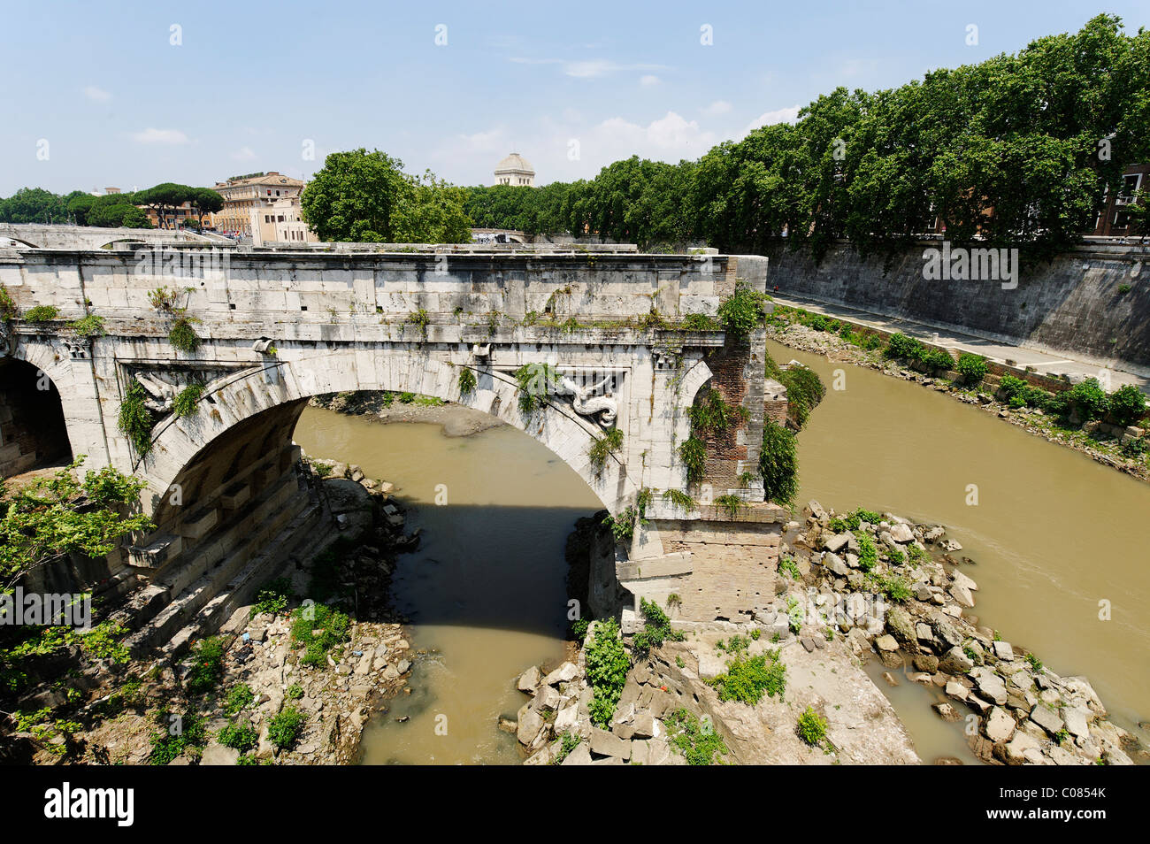 Pont le plus ancien de rome Banque de photographies et d’images à haute ...