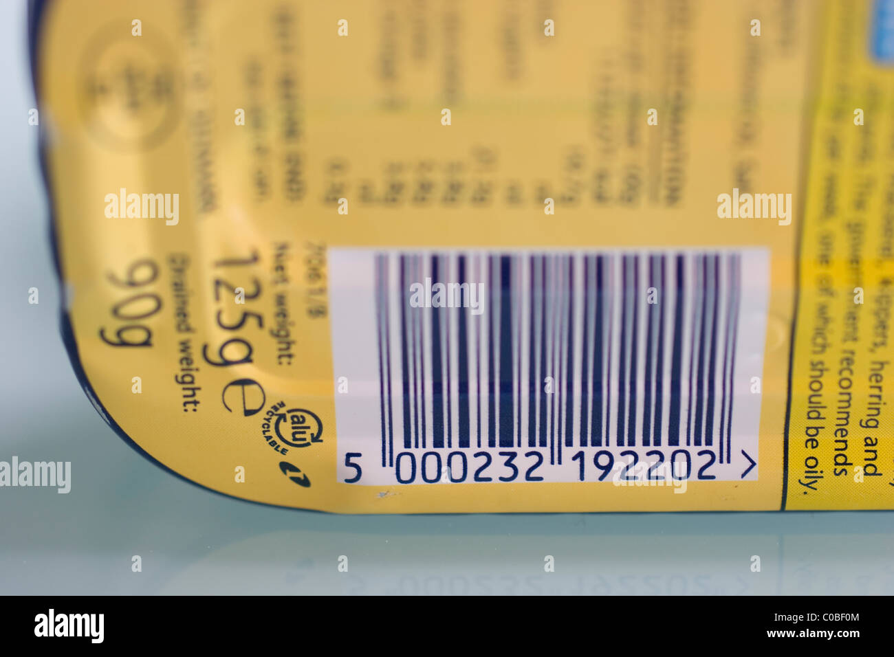Code-barres sur l'élément de l'alimentation Photo Stock - Alamy
