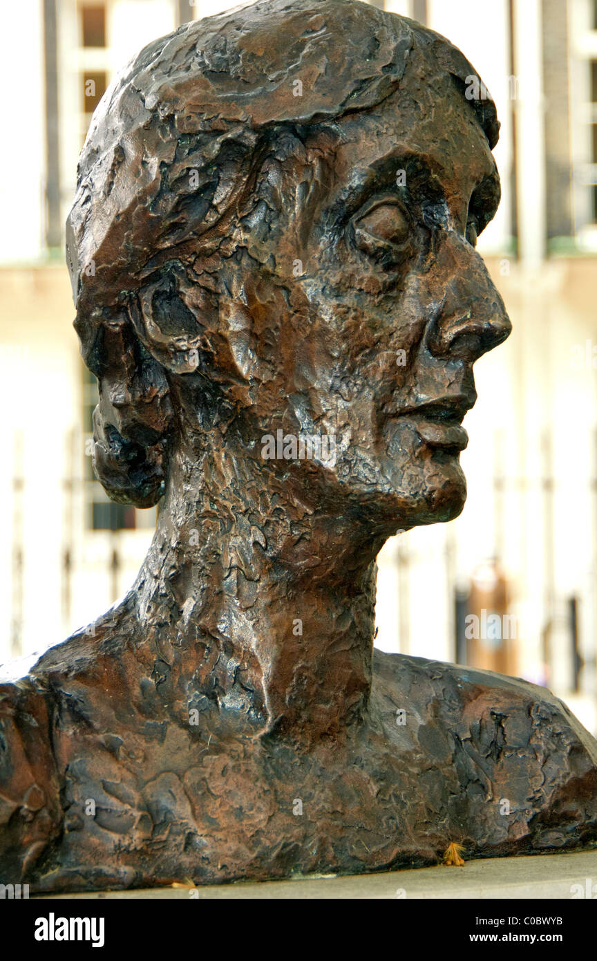 Tavistock square virginia woolf Banque de photographies et d’images à ...