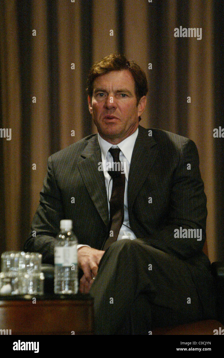 Dennis Quaid a remercié les journalistes pour leurs soins médicaux les articles qui l'ont aidé ...