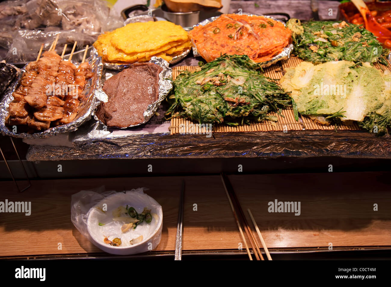 Korean fast food Banque de photographies et d’images à haute résolution ...