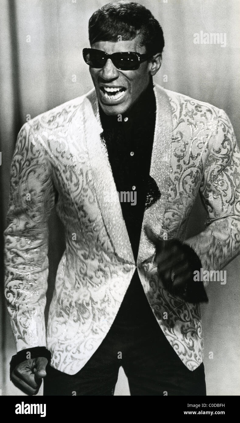 Chanteur roberts Banque de photographies et d’images à haute résolution ...