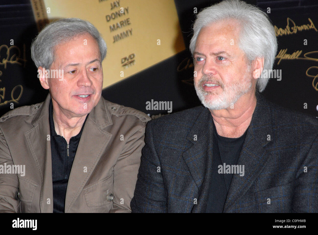 Wayne Osmond et Merril Osmond The Osmonds à un photocall pour célébrer ...