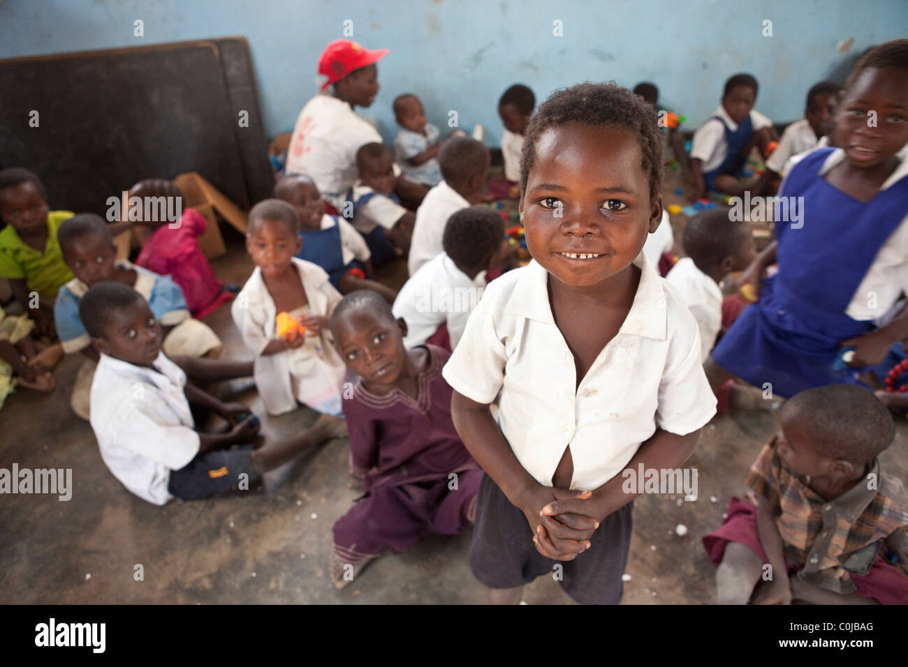 Enfant orphelin africain Banque de photographies et d’images à haute ...