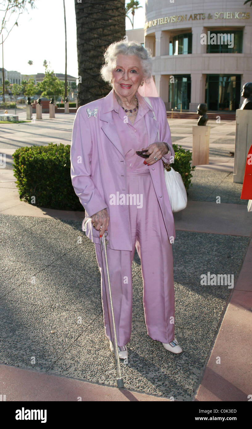 Ann Rutherford arrivant à l'ATAS rend hommage à Betty White 'la ...