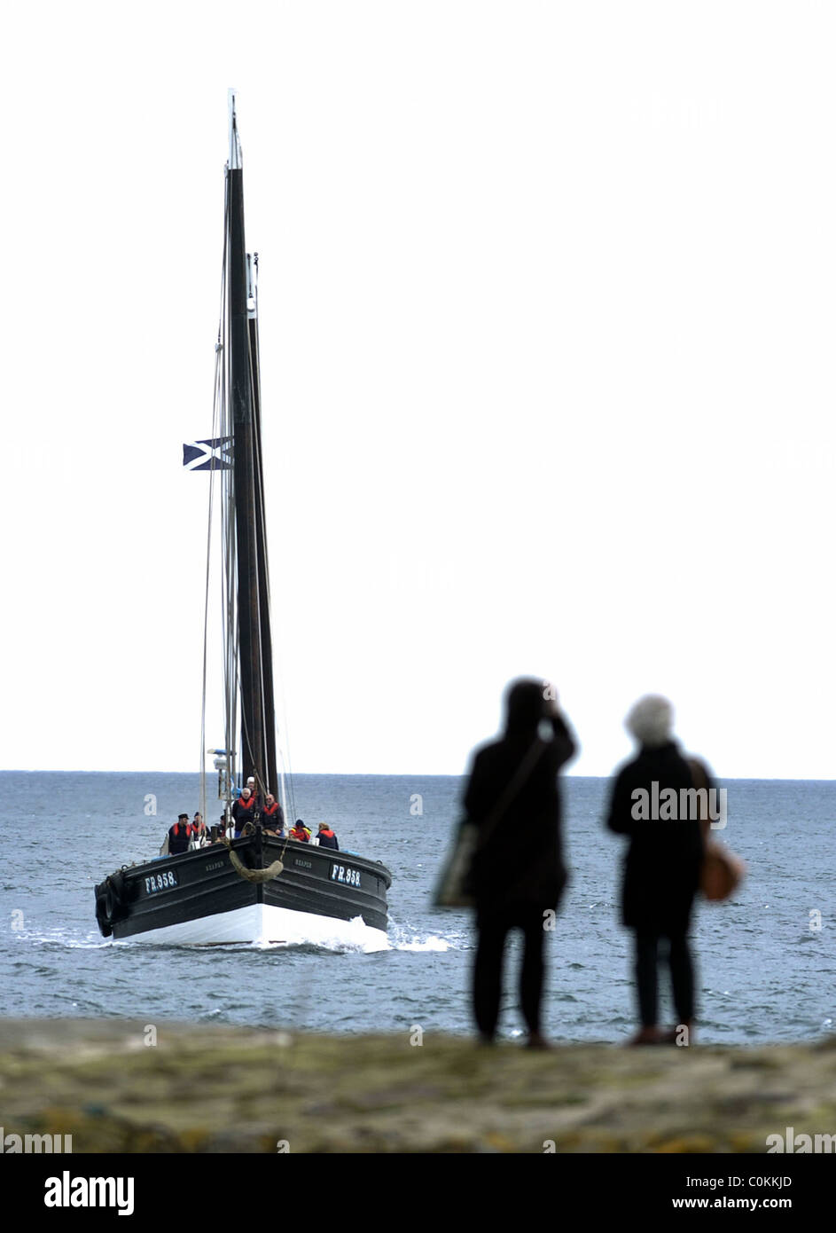 Bateau à voile ancien et 19e Banque de photographies et d’images à haute résolution - Alamy