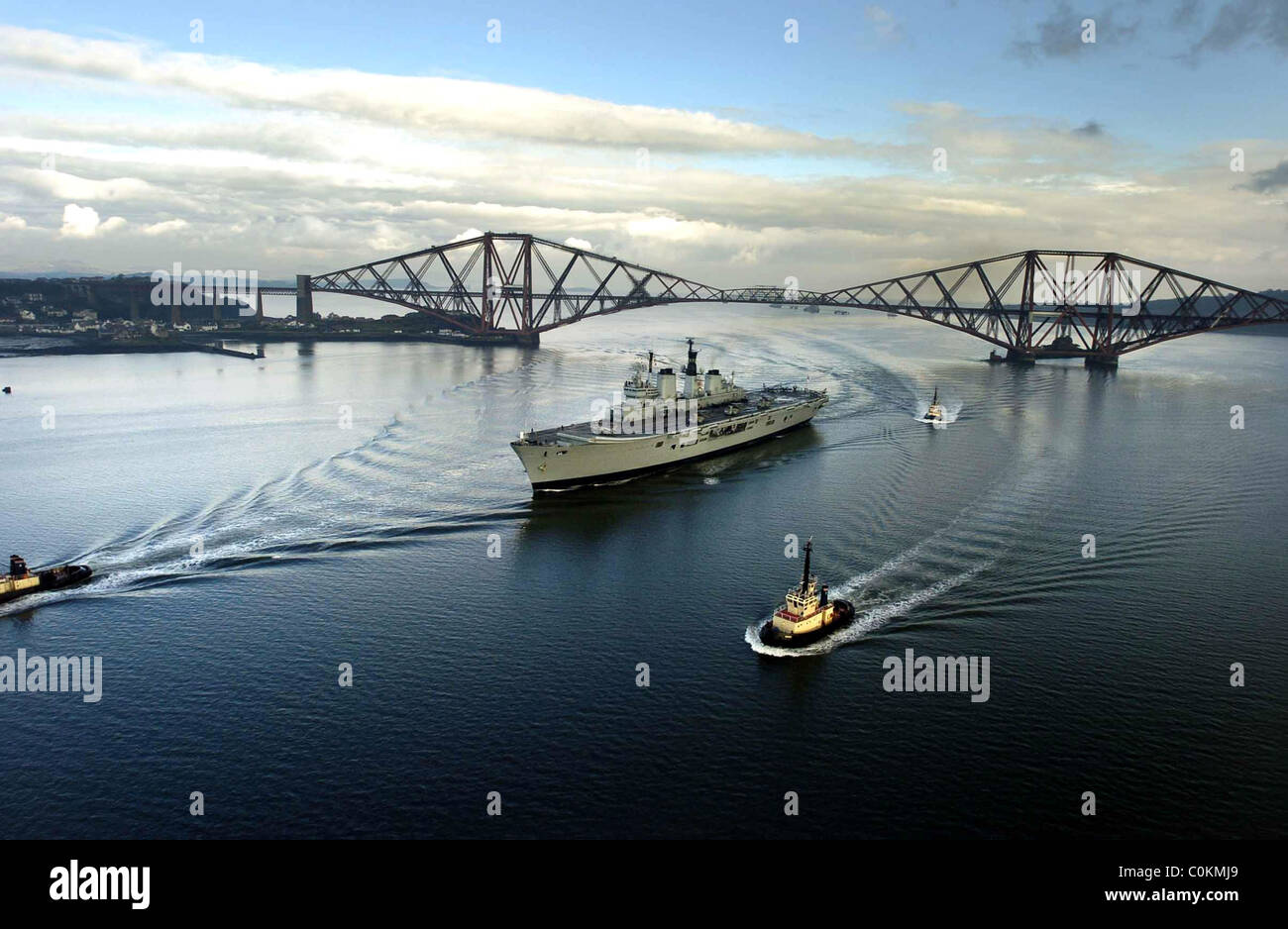 Porte avions hms invincible Banque de photographies et d’images à haute ...